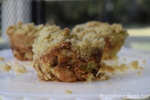 Bread Pudding Muffins With Crumble Topping Recipe | Drugstore Divas