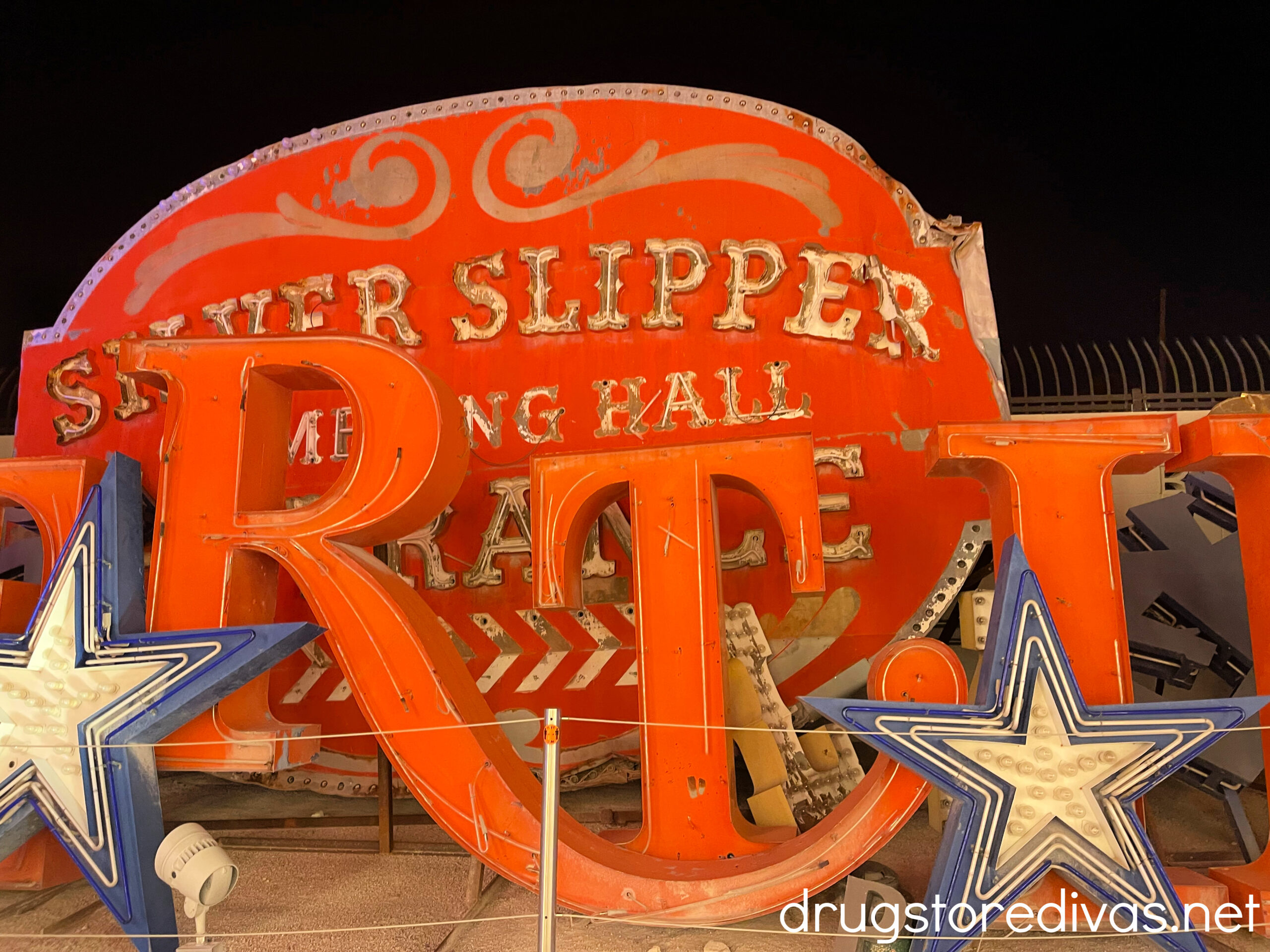 Guide To Visiting The Neon Museum Las Vegas | Drugstore Divas