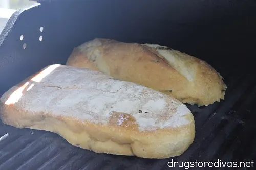 Grilled Garlic Bread Recipe (only 15 minutes) | Drugstore Divas